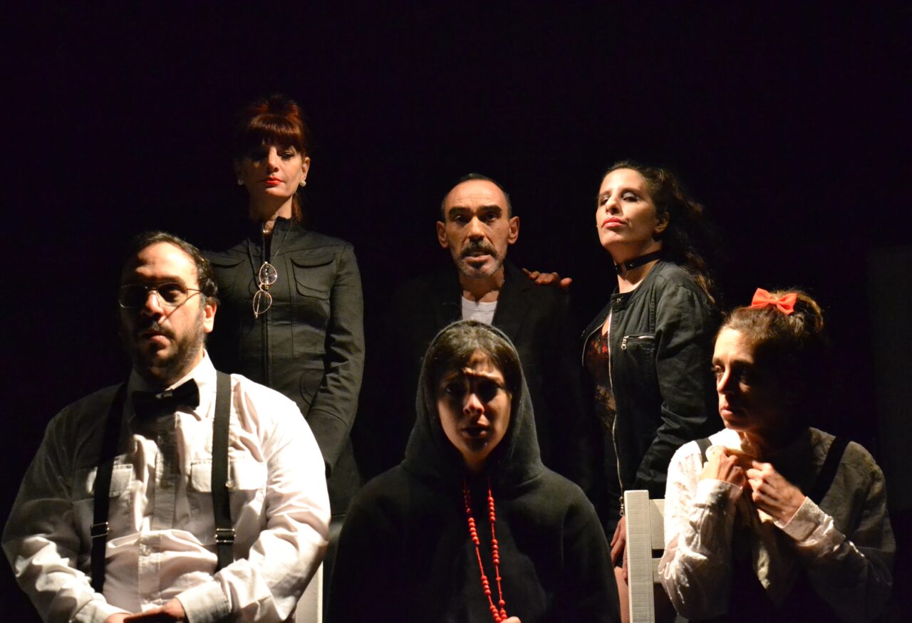 Teatro en Villa Crespo: "Splatter Rojo Sangre", el placer del horror ...
